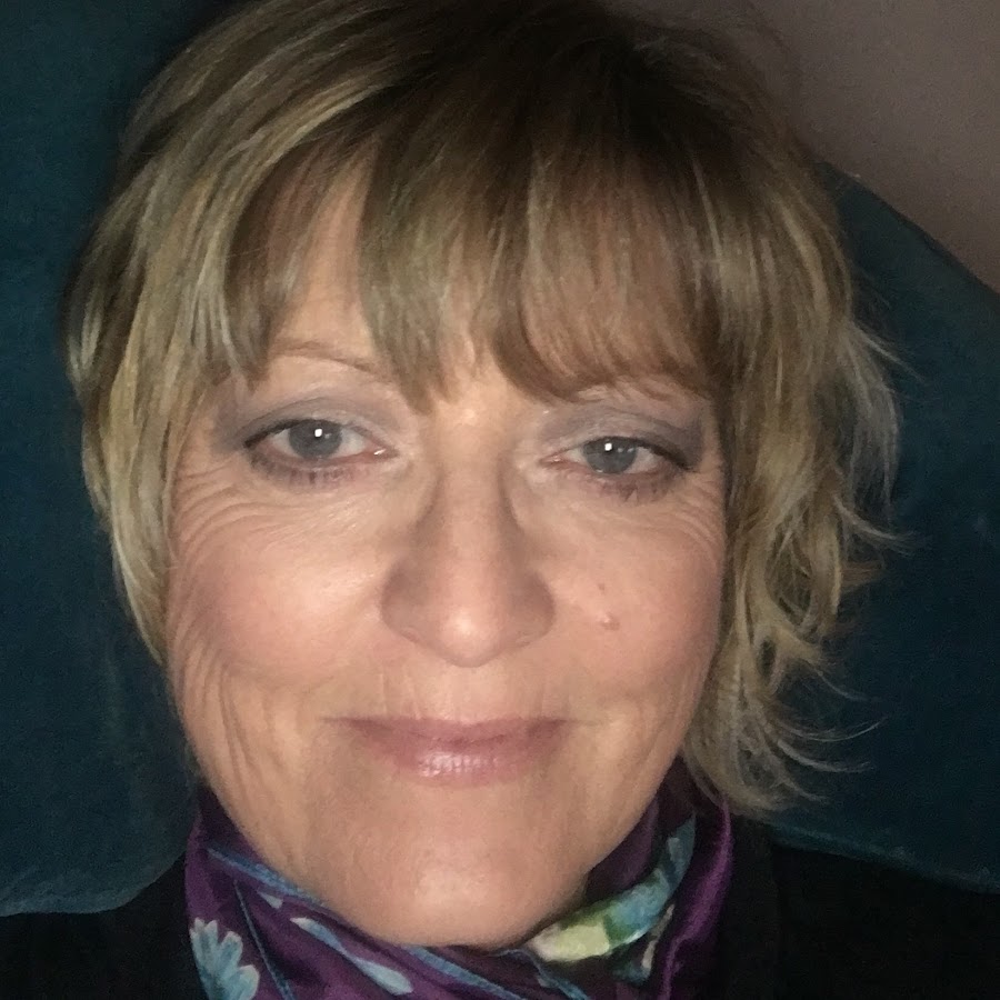 anne marks - YouTube