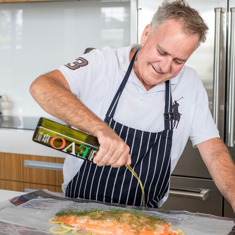 Simon Gault - YouTube