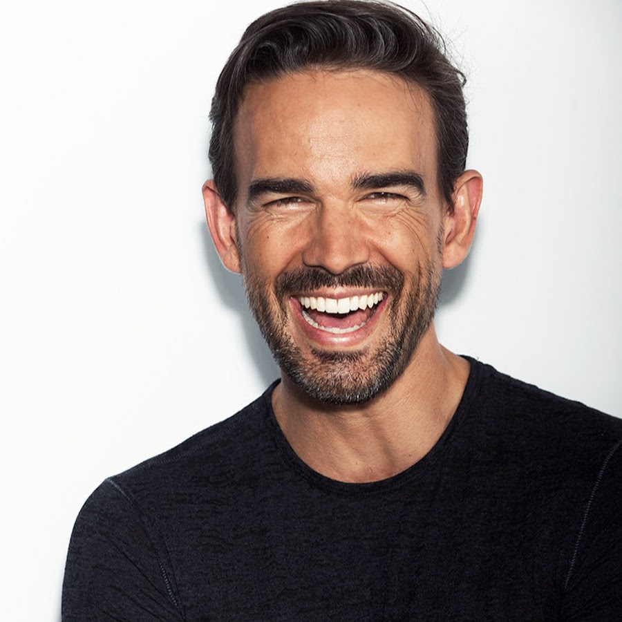 Christopher Gorham - YouTube