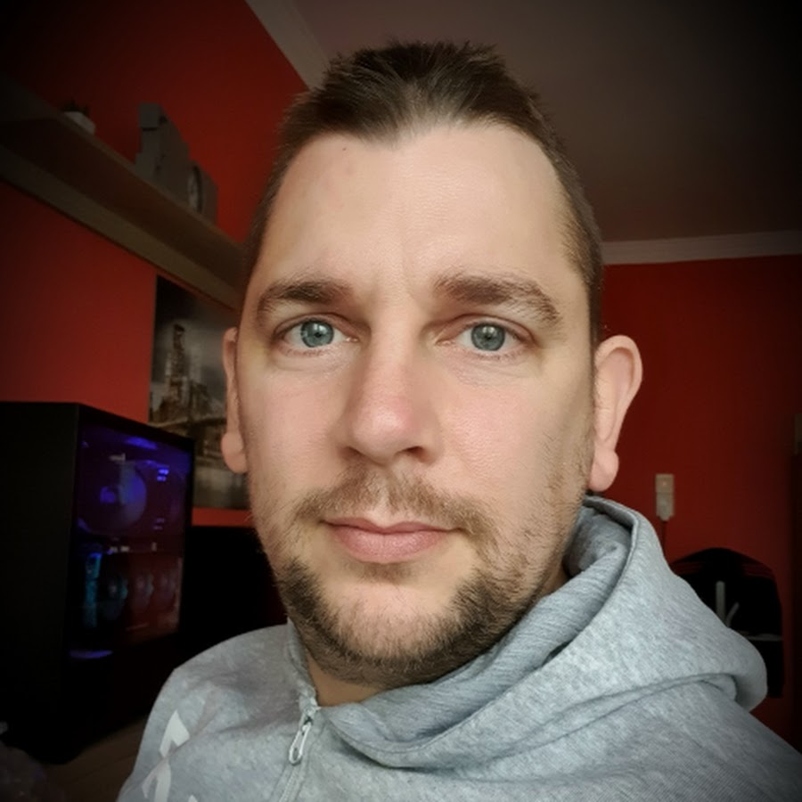 Róbert Lukács - YouTube