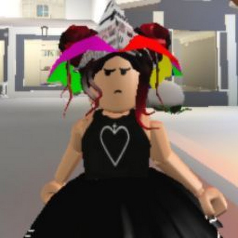 Annie loves roblox - YouTube