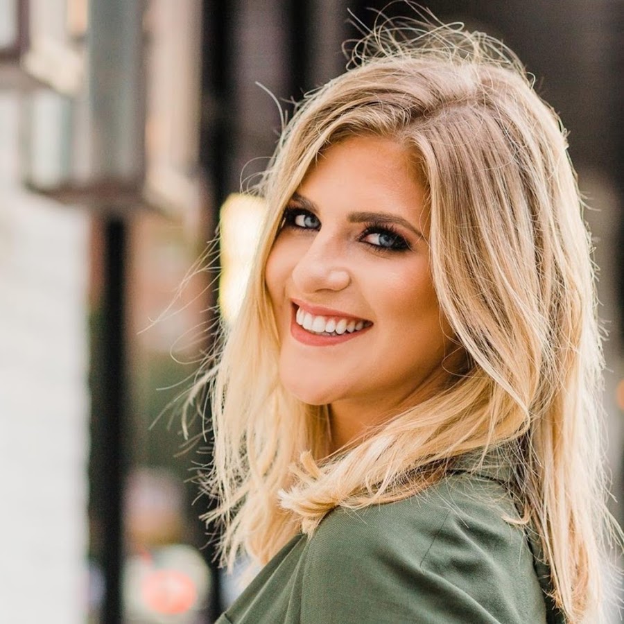 Caley Chelios - YouTube