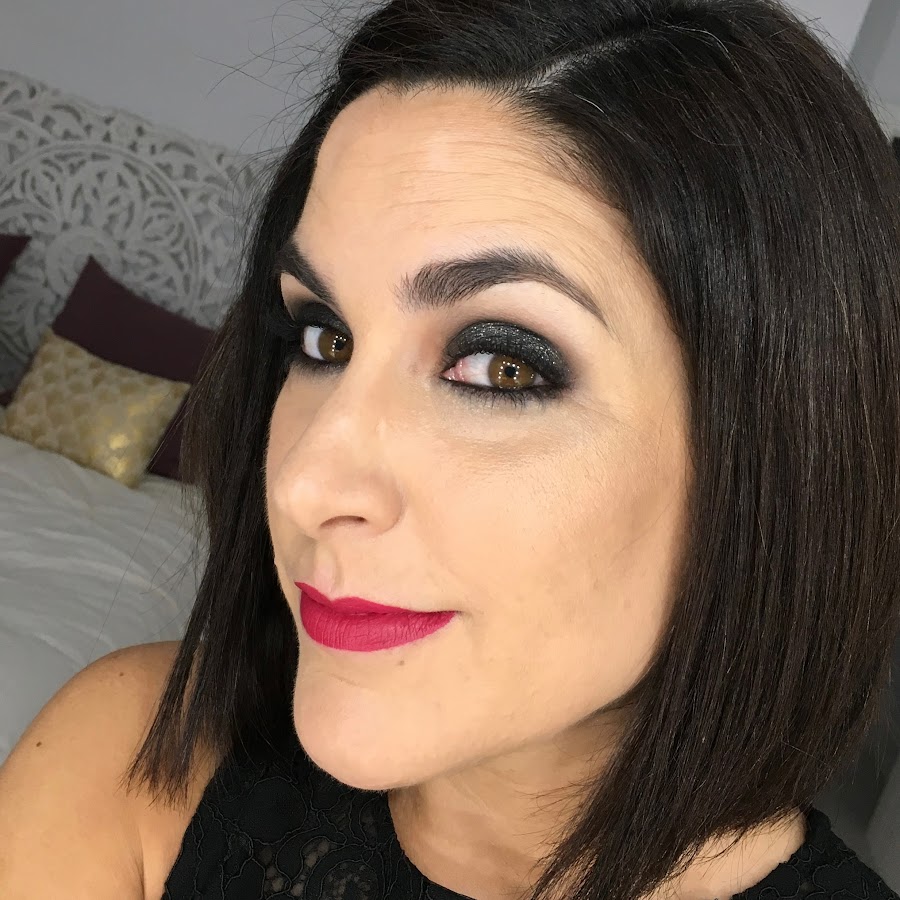 Anita Aguilar Make Up - YouTube
