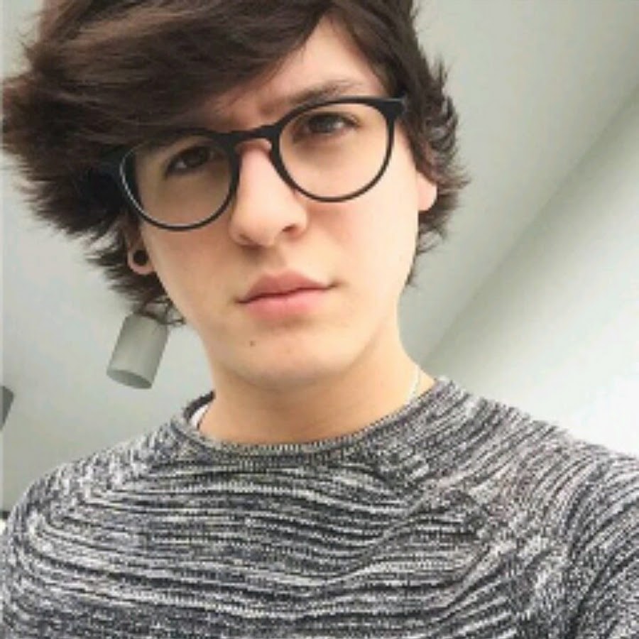 Christopher Velez - YouTube