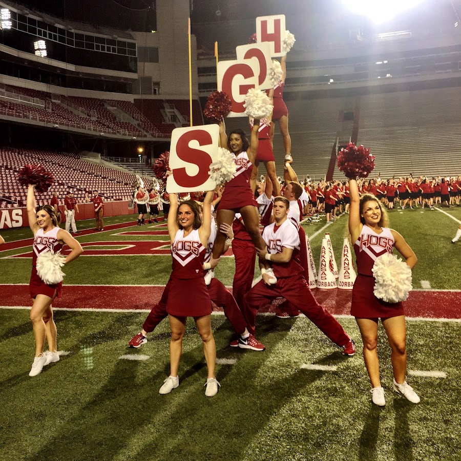 University of Arkansas Spirit Squads - YouTube