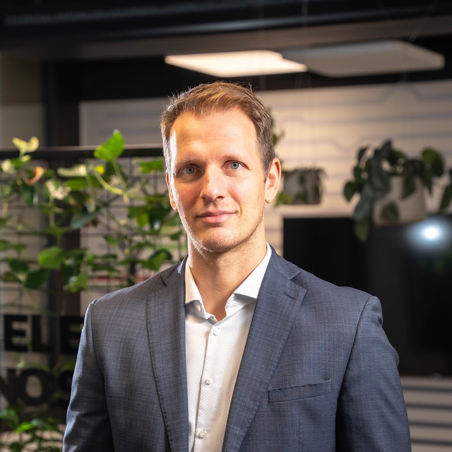 Michael Kuryl - YouTube