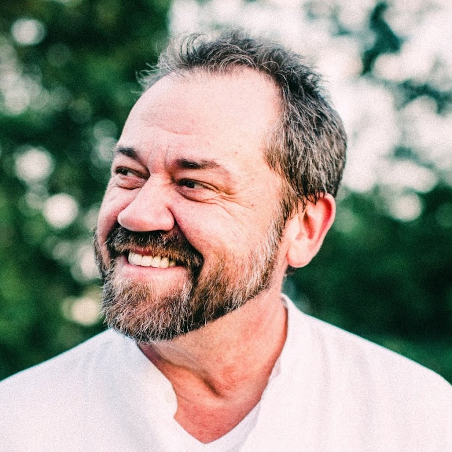Dan Tyminski - YouTube