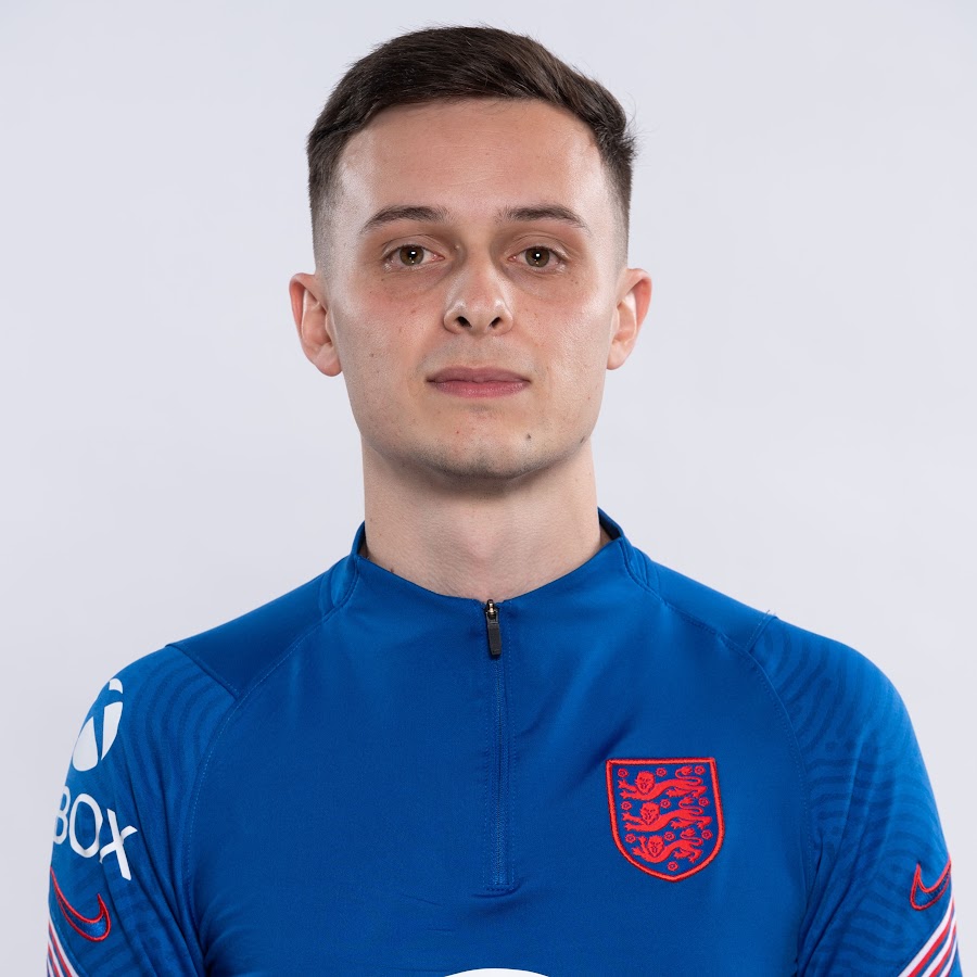 Hashtag Tom - YouTube