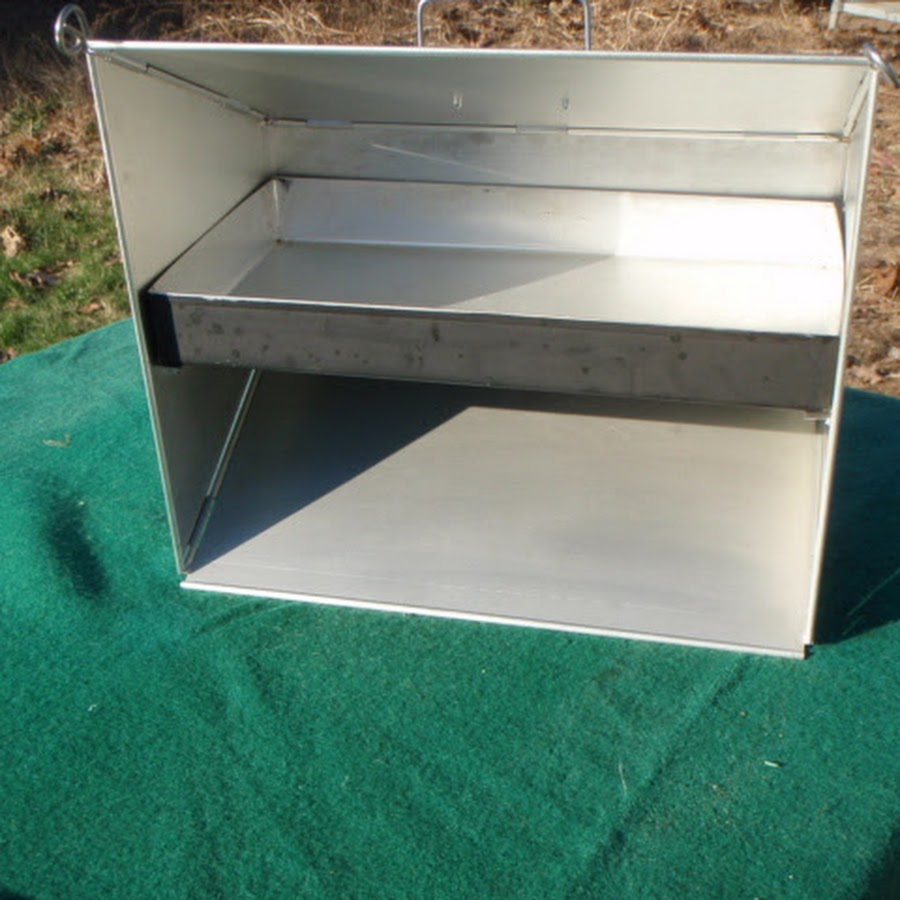 Sproul Baker Campfire Reflector Oven - YouTube