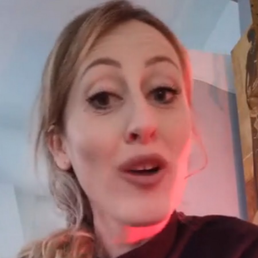 Mandy Flores - YouTube