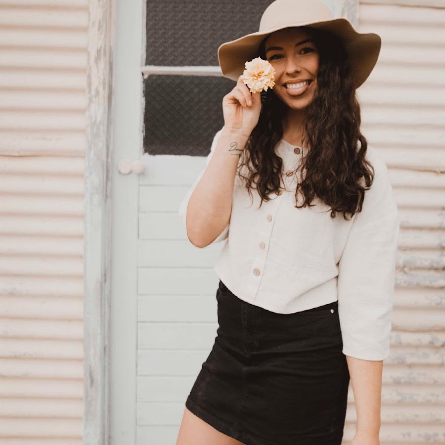 Joanna Roth - YouTube