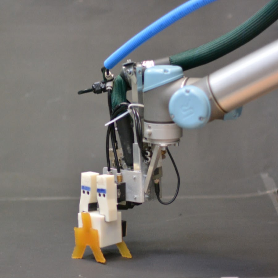 Biologically Inspired Robotics Lab Cambridge - YouTube