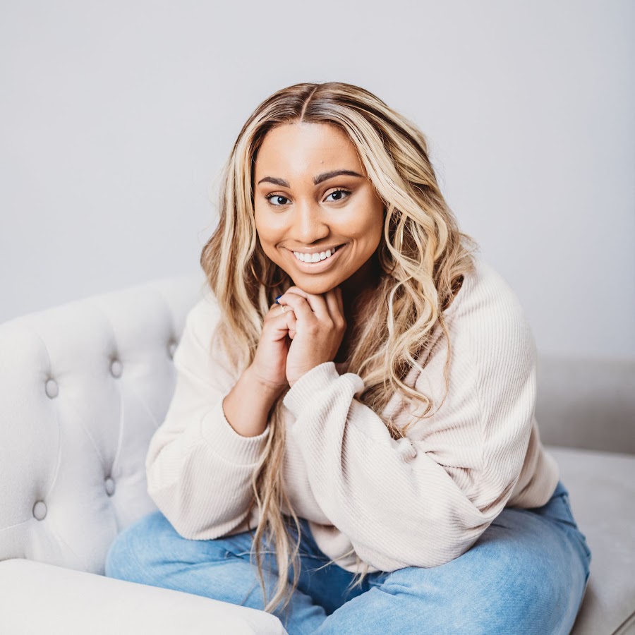 Danielle Farrell - YouTube