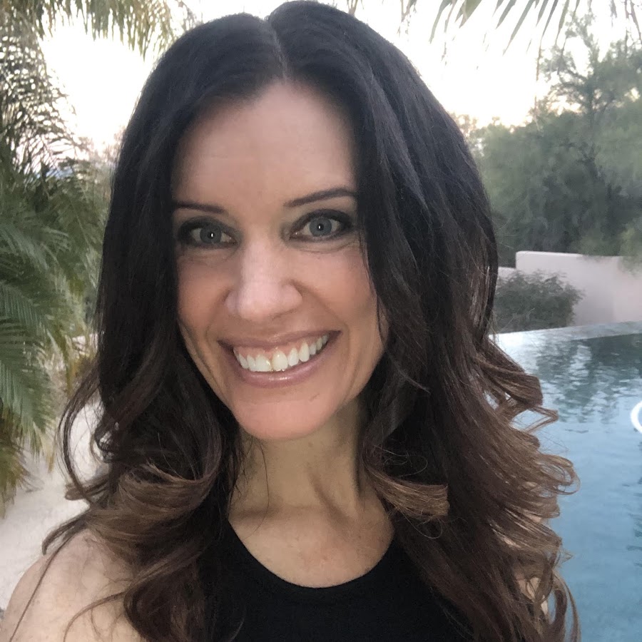 Motivator Julie - YouTube