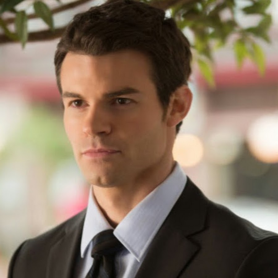 TVD Elijah Mikaelson - YouTube