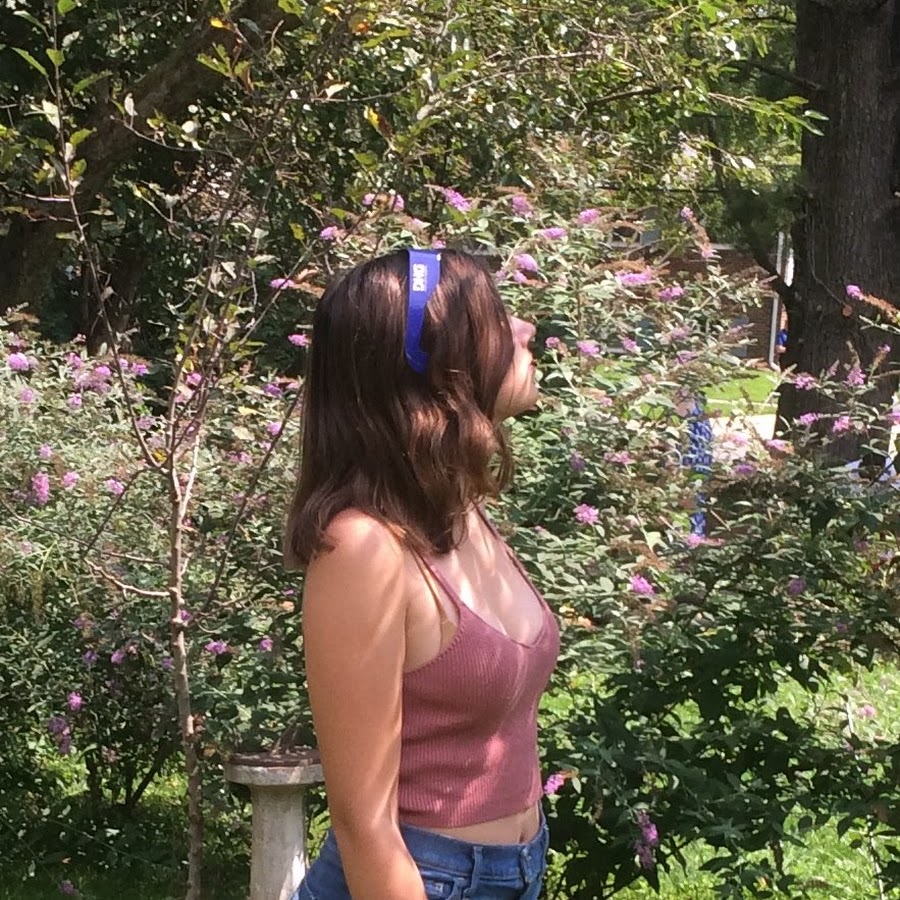 Nicole Renée Star - YouTube