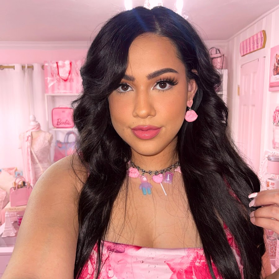 Sharla's Beauty room - YouTube