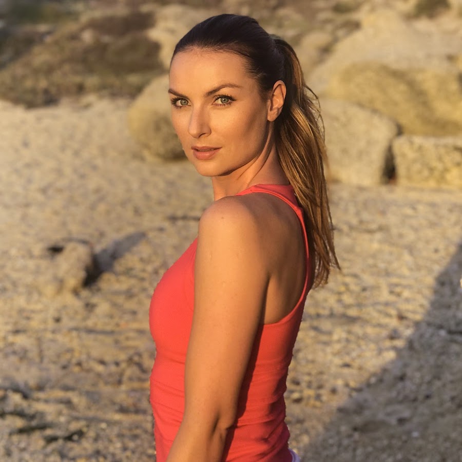 Laura Scanlon - BodyZone - YouTube