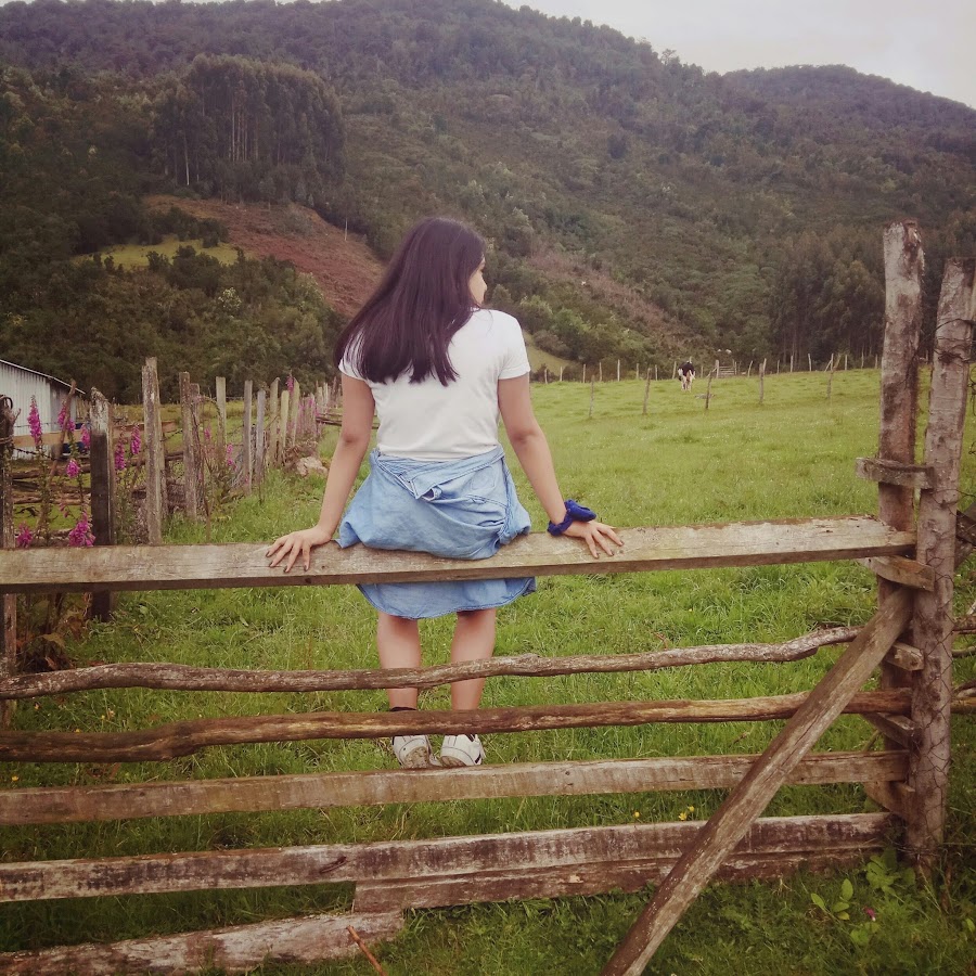 Camila Ruiz - YouTube