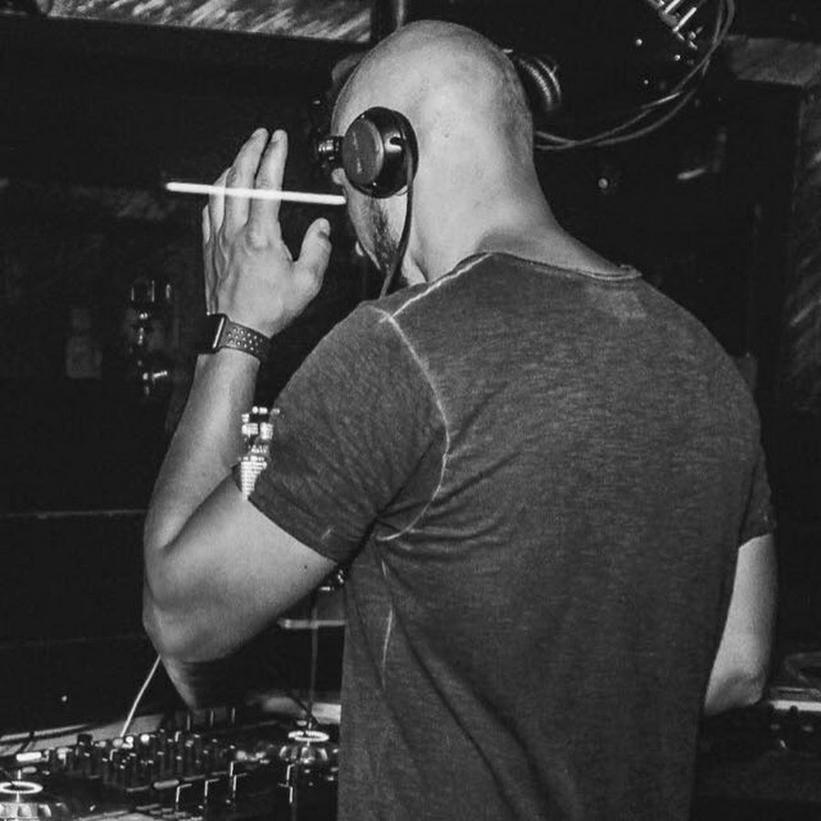 DFJ Germany [DJ DEE] - YouTube