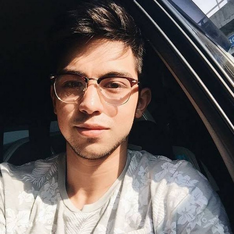Derrick Monasterio Videos - YouTube
