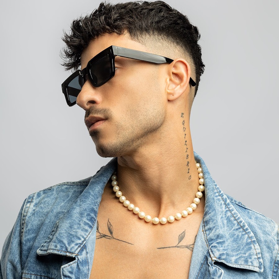 COLLIN OFICIAL - YouTube