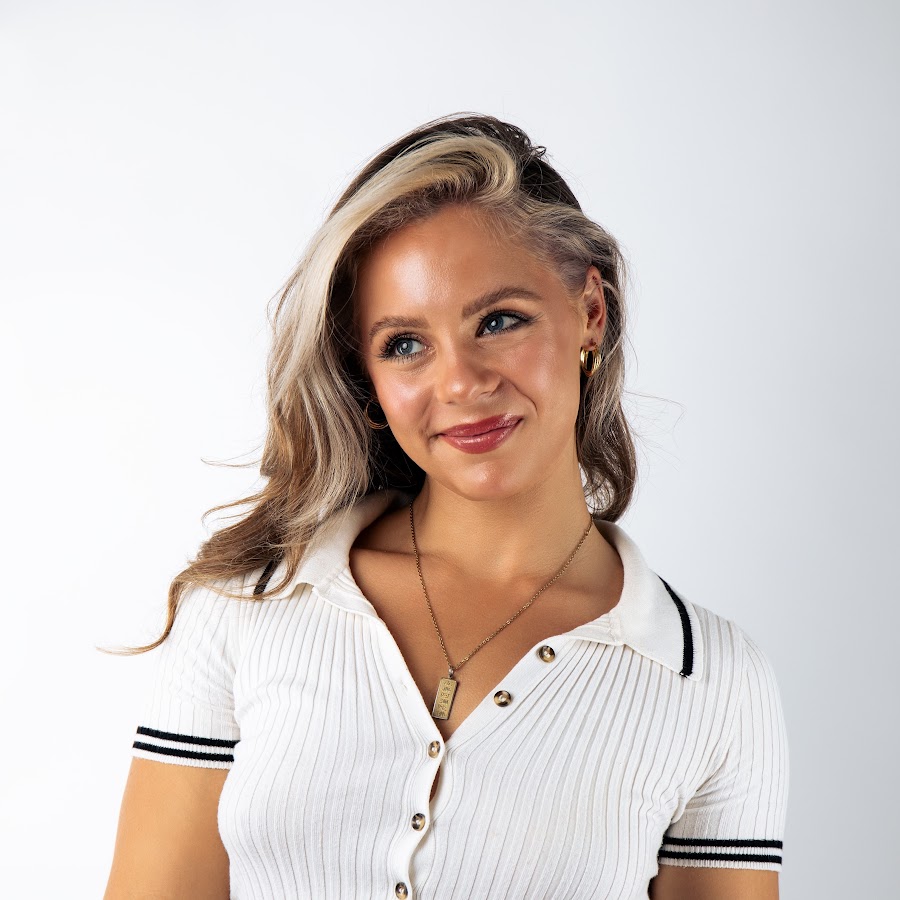 Elise Riley - YouTube