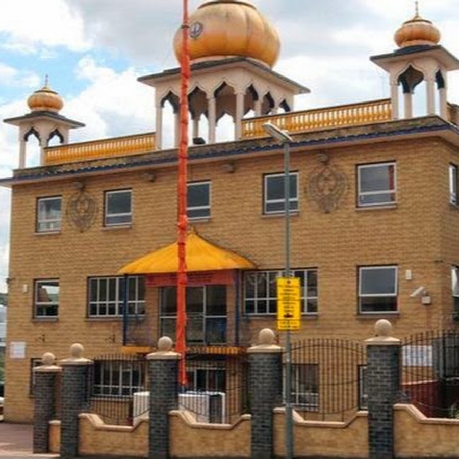 Guru Nanak Gurdwara Huddersfield - YouTube