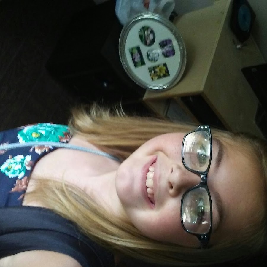 Lilly Jones - YouTube