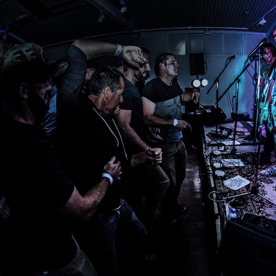 Two For Flinching - YouTube