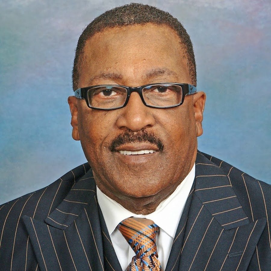 Bishop Johnny Jones - YouTube