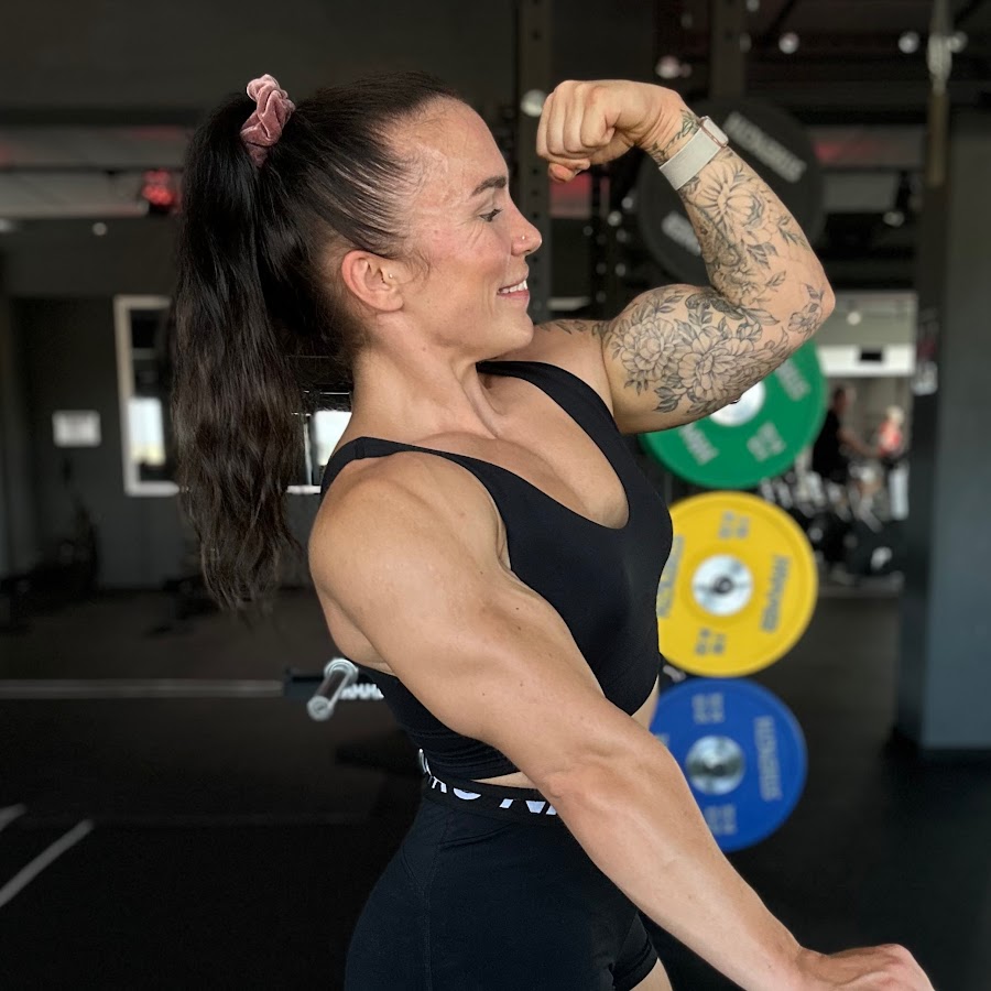 Julia Schrade - YouTube