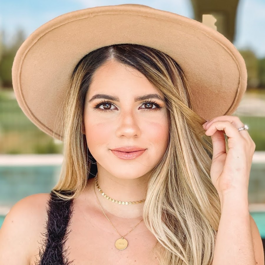 Andrea Johnson - YouTube