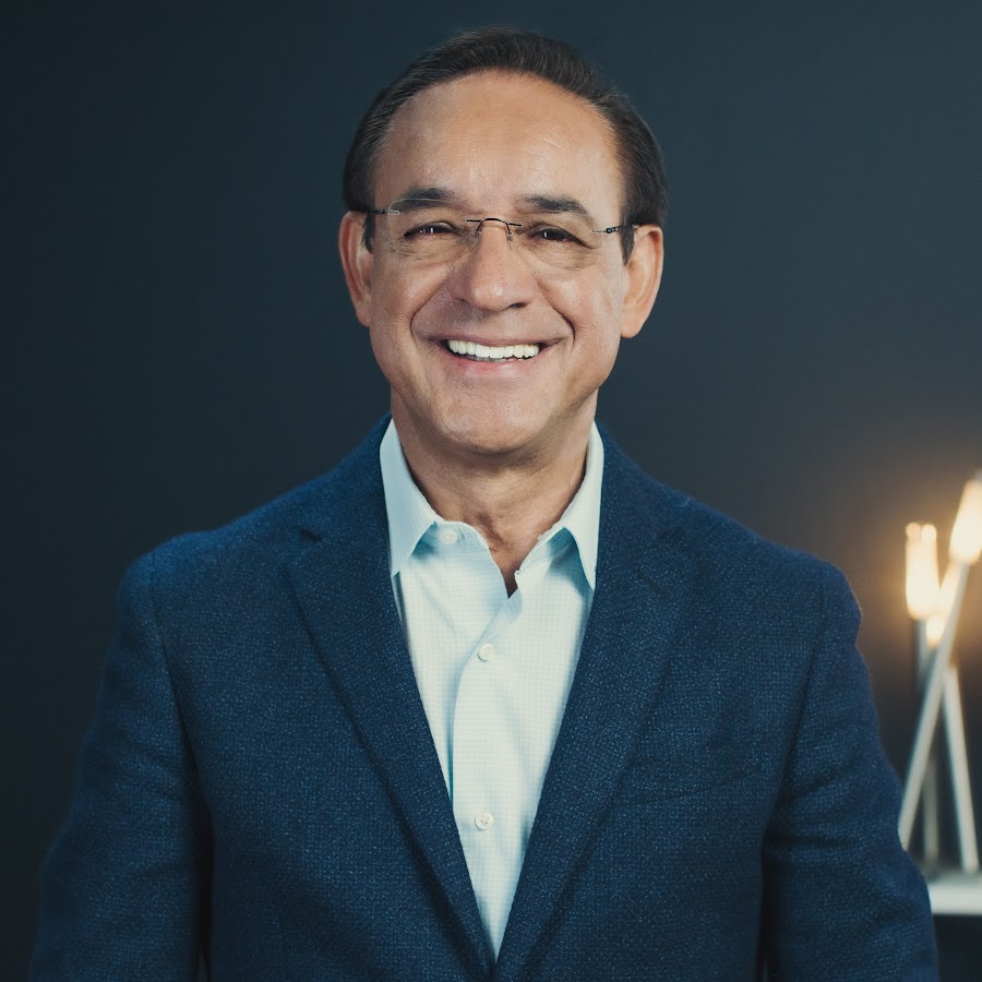 César Castellanos - YouTube