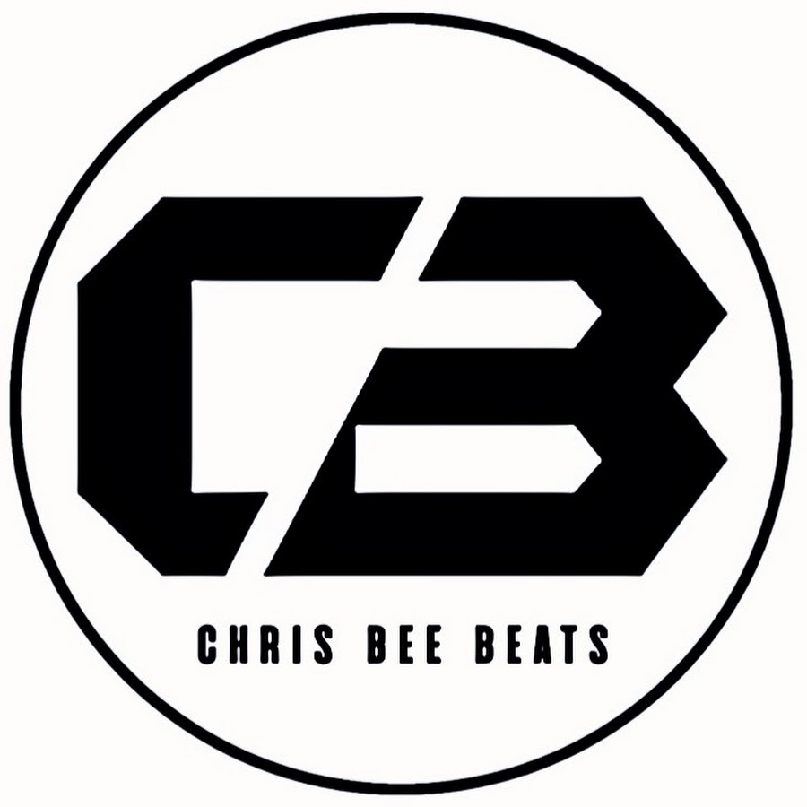 Chris Bee On the track - YouTube