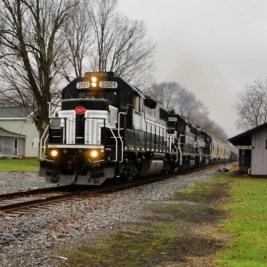 RailFan Fanatic - YouTube