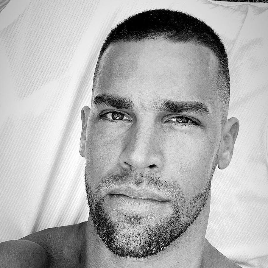 Csaba Szigeti - YouTube