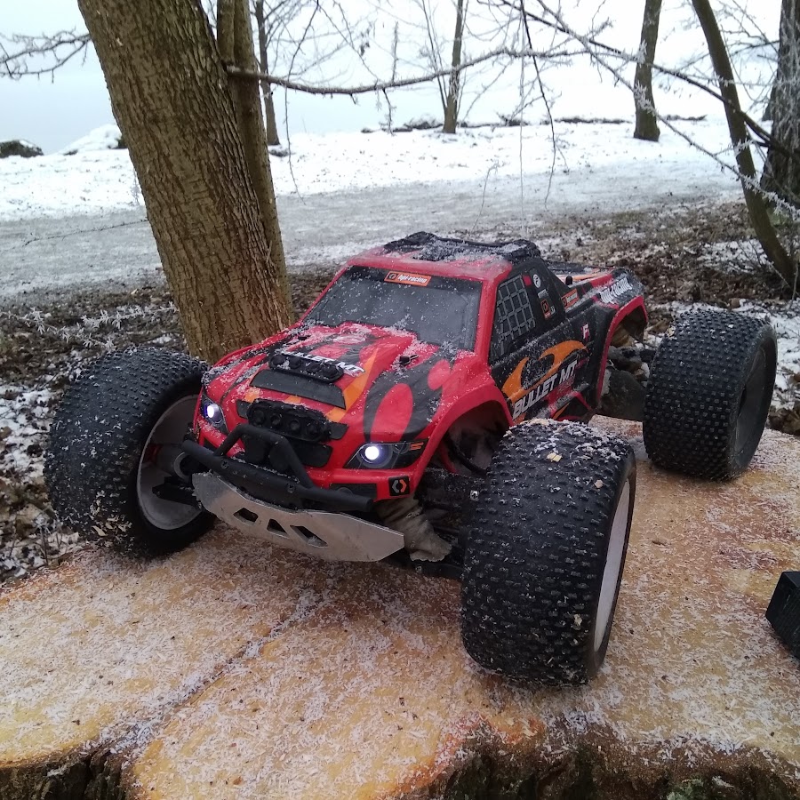 RC - Car Crash Chaos - YouTube