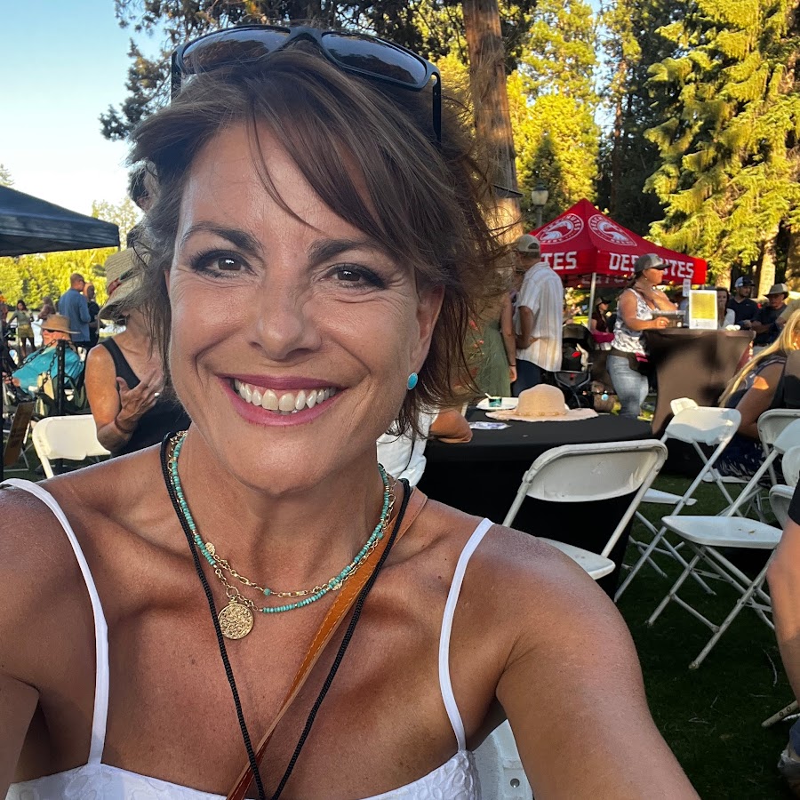 Robin DesCamp - YouTube