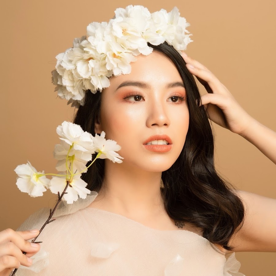 Linh Miu's Life - YouTube