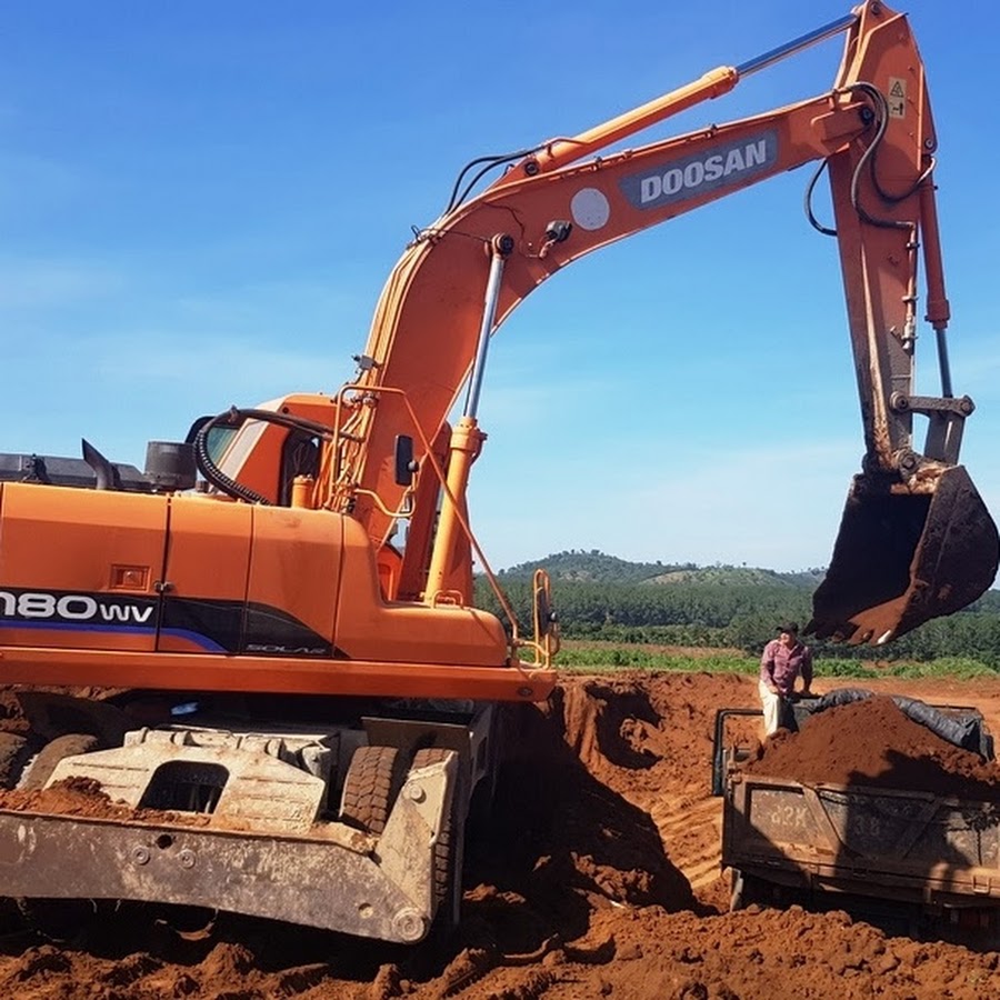 Máy Xúc Cẩu Tube TV - YouTube