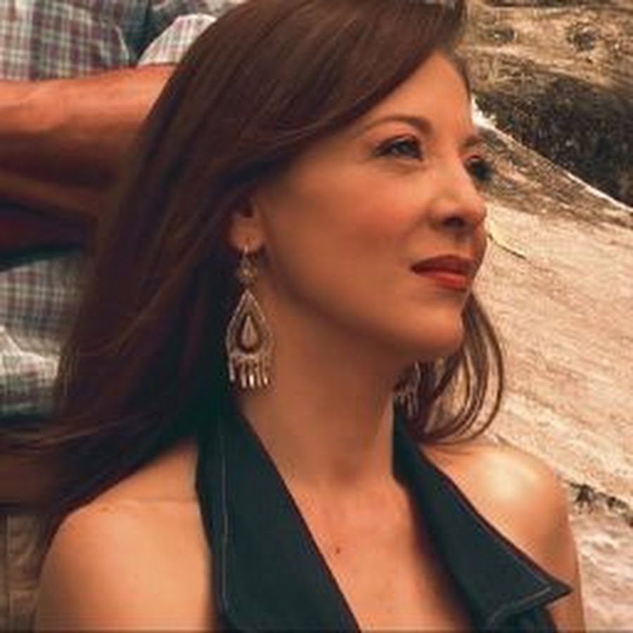 Lucia Perez - YouTube