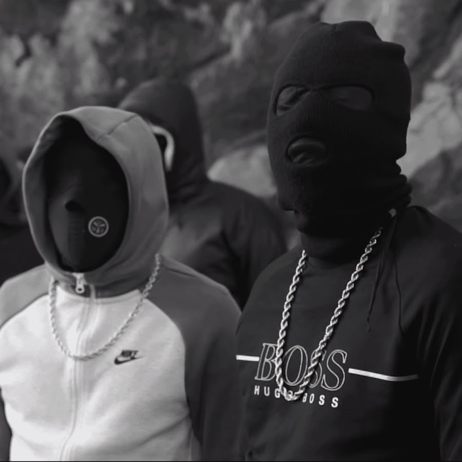 Einár Official - YouTube