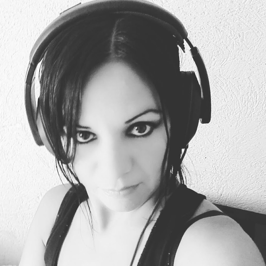 ROCK Y METAL MI PASION Maya Hernandez - YouTube