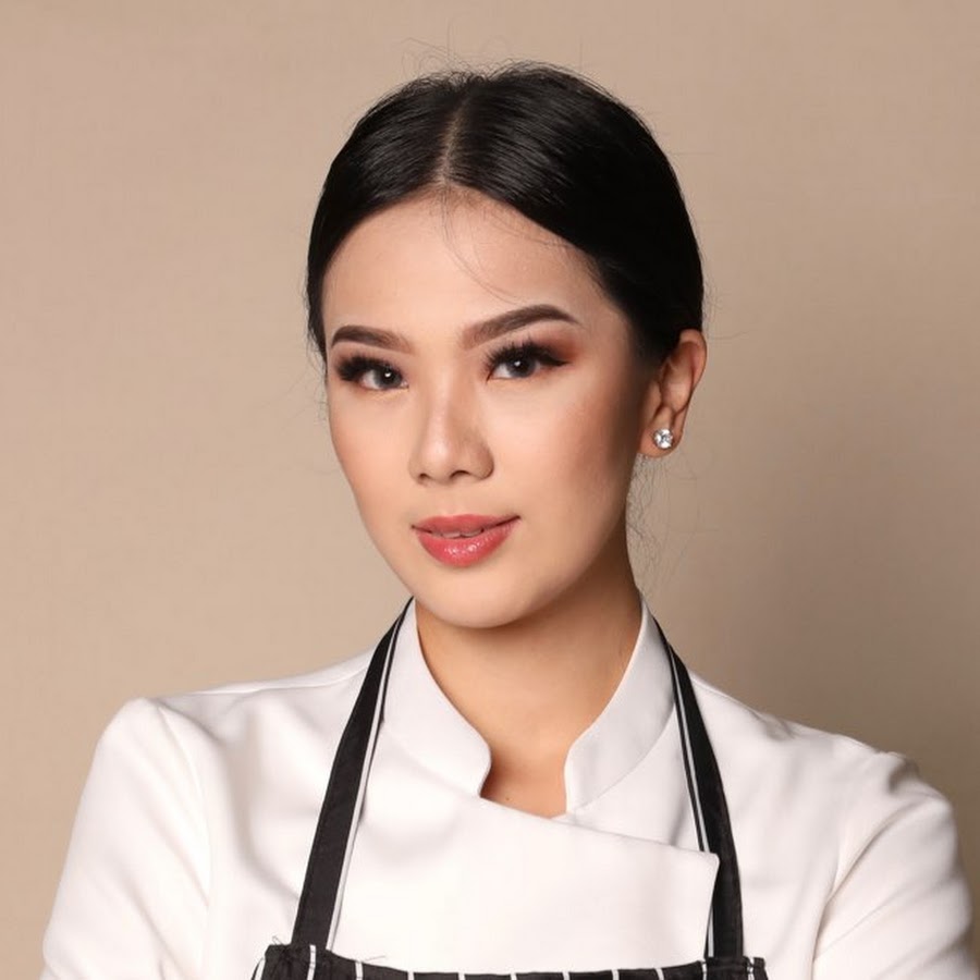 Devina Hermawan - YouTube