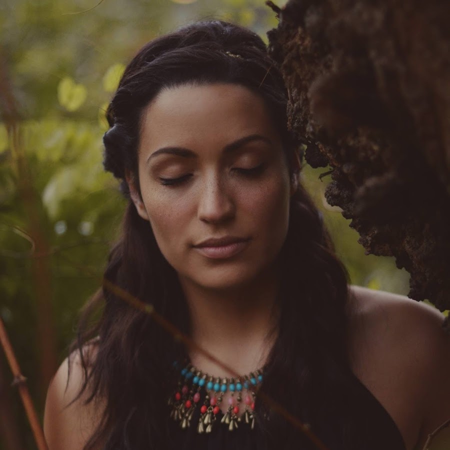 Kerry Bennett - YouTube