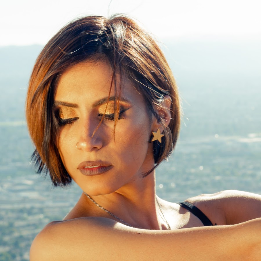 Cristina Vee - YouTube