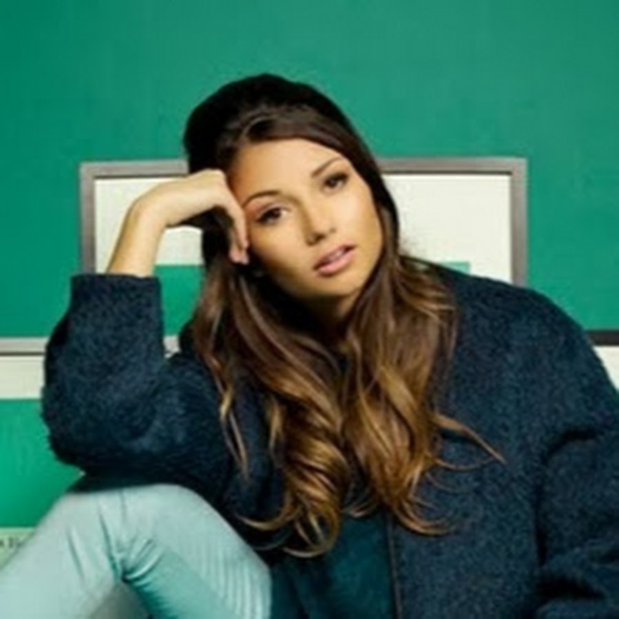 Cristine Prosperi - YouTube