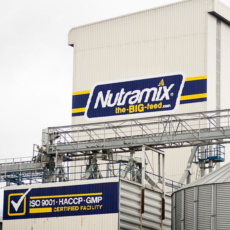 Nutramix The BIG Feed - YouTube