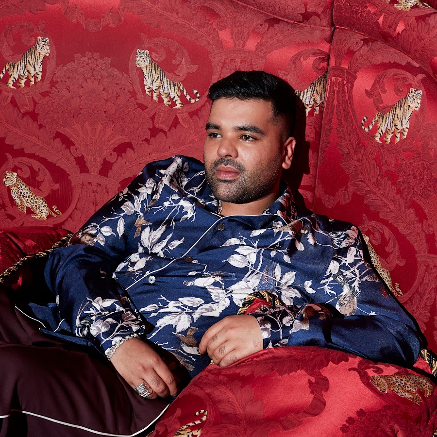 Naughty Boy - YouTube